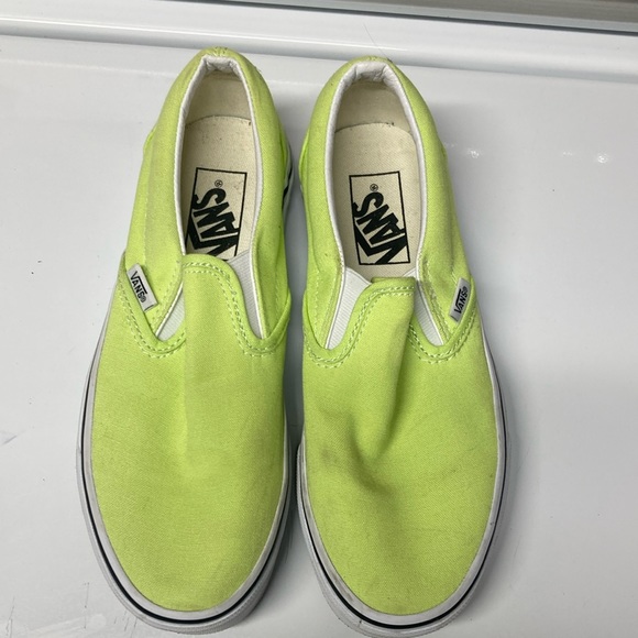 Vans | Shoes | Vans Lime Green Classic Slip On Womens Size 65 Mens 5 ...